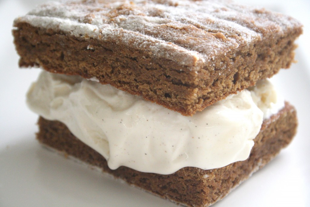 getting in the holiday spirit. [gingerbread bars w. vanilla bean ice ...