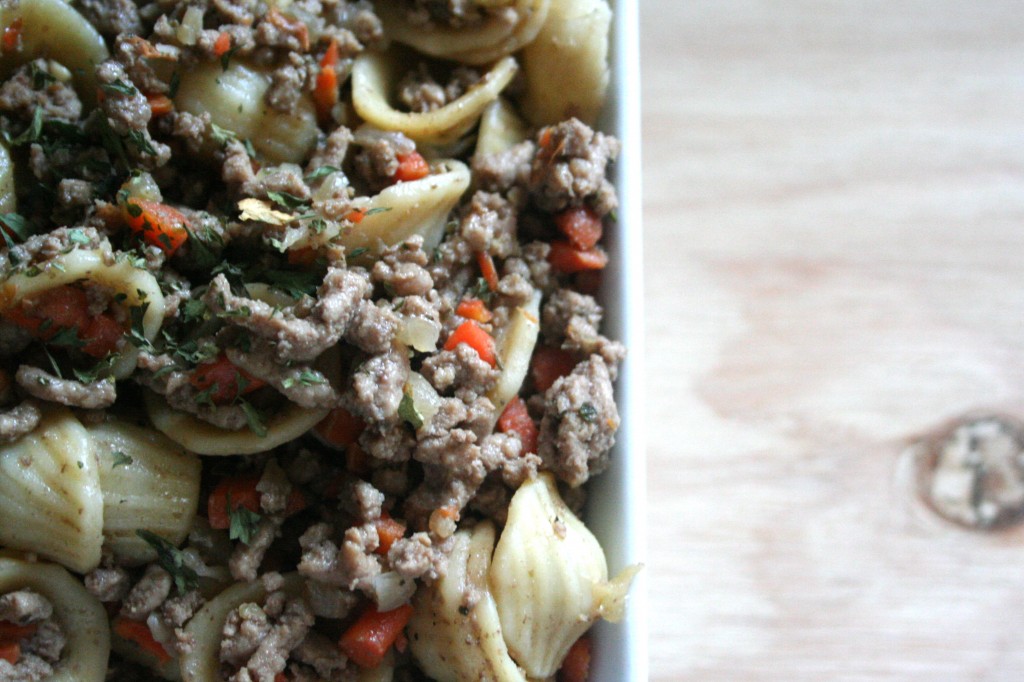 make it work. [ground beef pasta] - sweet caroline's cooking